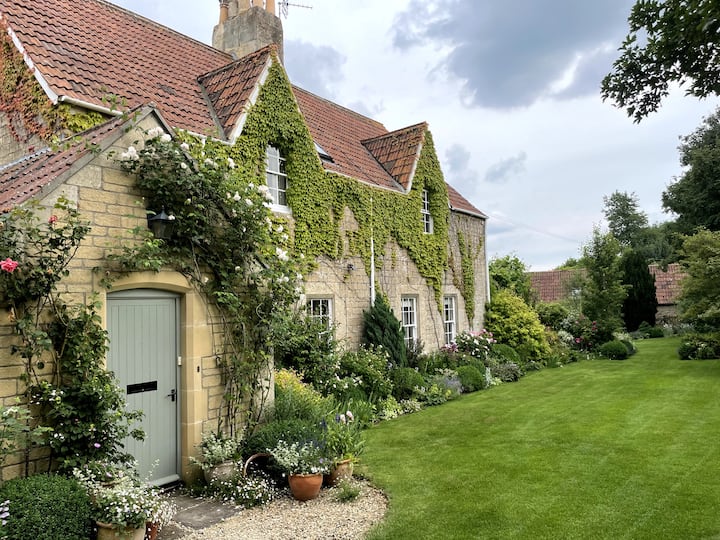 Guest Suite In Country Cottage - Melksham