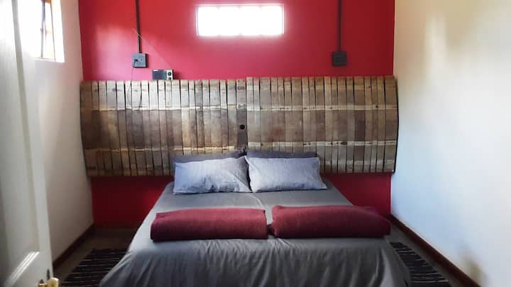 Wijnhuis, Rustically  Restored Workers Cottage. - Klapmuts