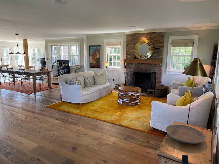 Cheerful 4-bedroom House With Pool - East Hampton, NY