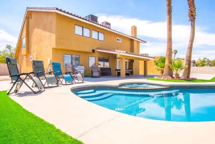 Private Full Bed, Tv And Shared Bathroom C-106 - Las Vegas, NV