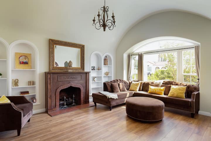 Tranquil Oasis! Affordable Comfort In Glendale - 버뱅크