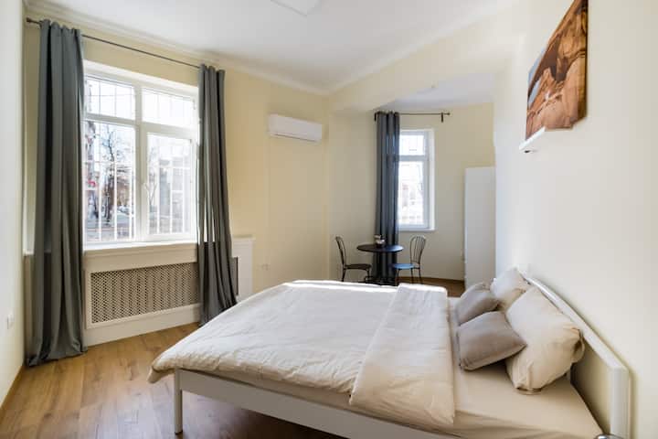 Central, New & Cozy 3 Bdrm Home In Sofia - Sofia