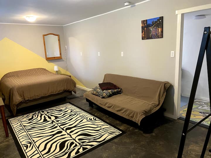 Wildwood Flexible Options Singles/couples/groups - Powell River