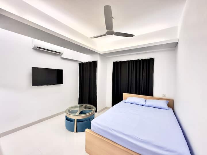 Premium 330sqft Studio W/ Pool & Gym, Bashundhara - Bangladesh