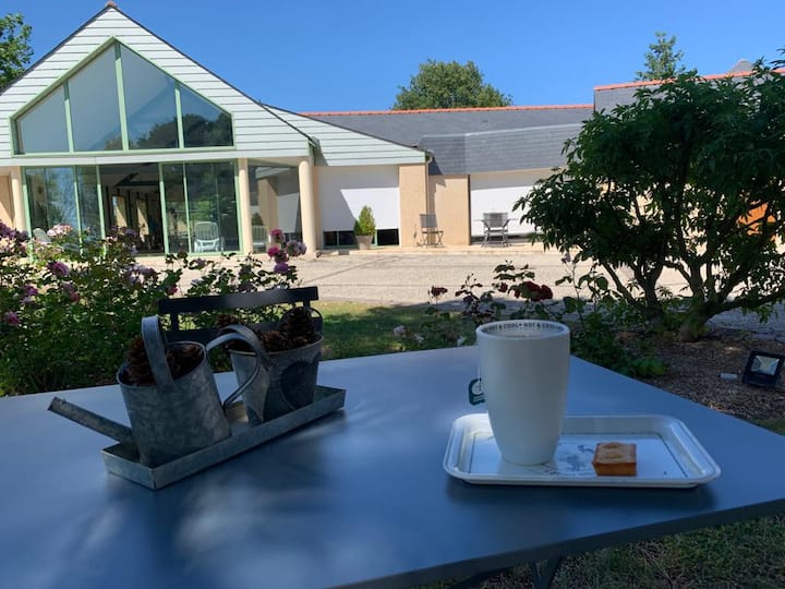 Maison De Campagne Avec Piscine Intérieure - Durtal