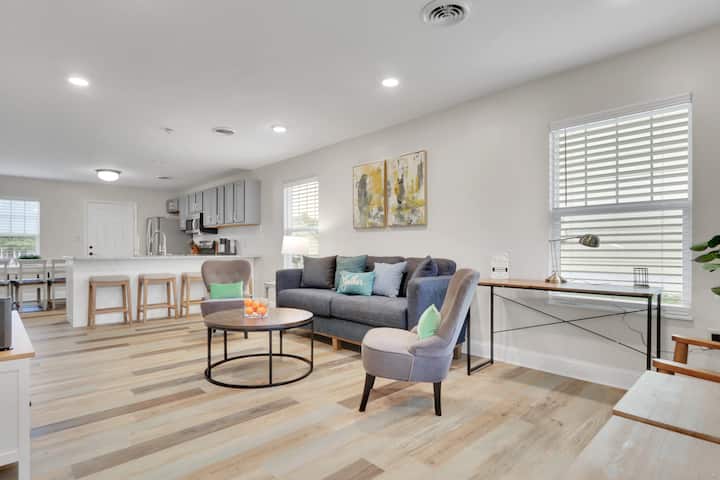 Cheerful 3 Bedroom Home Nestled In Downtown Knox - Knoxville, TN