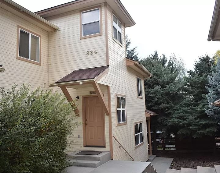3br Townhouse In Glenwood! Close To Ski Resorts! - Glenwood Springs, CO