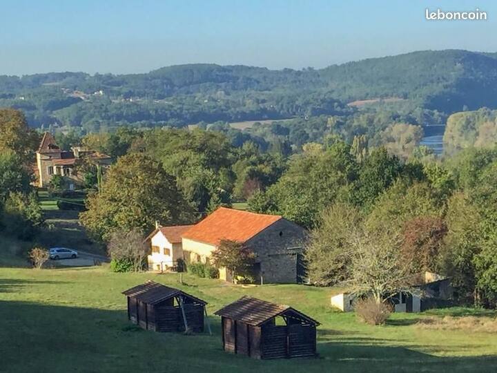 Gîte D'etape Et De Séjours S/chemin De Compostelle - Duravel