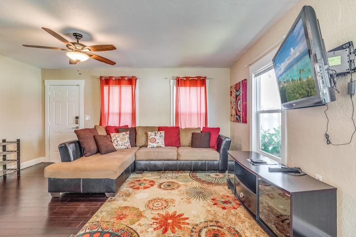 2/1 By Beaches, Pbi, Downtown, And More - West Palm Beach, FL