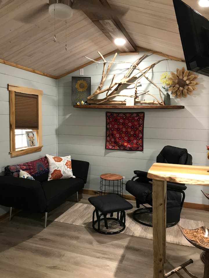 The Peacock House At Carter Cabins & Farm - Alabama