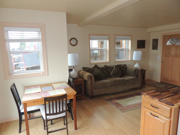 View Apartment Close To Osf - Ashland, OR