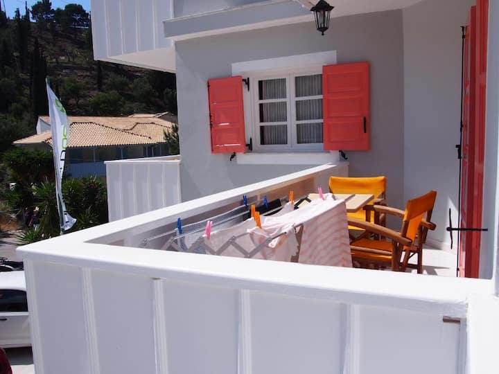 Eolos Apartment A With Private Parking - Leucade