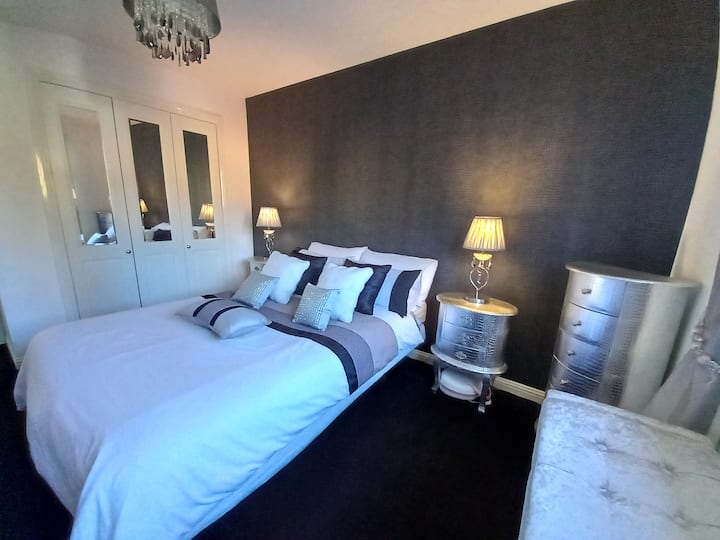 Entire Modern Apartment Perfect Location For Cop26 - Glasgow