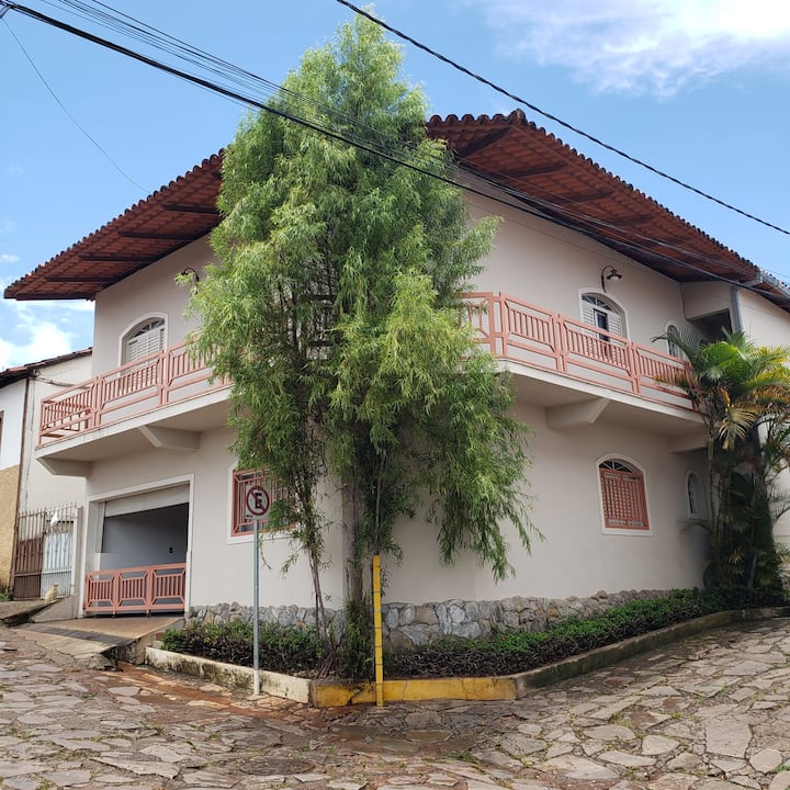 Casa Em Diamantina/mg. Agradável E Bem Localizada - Diamantina