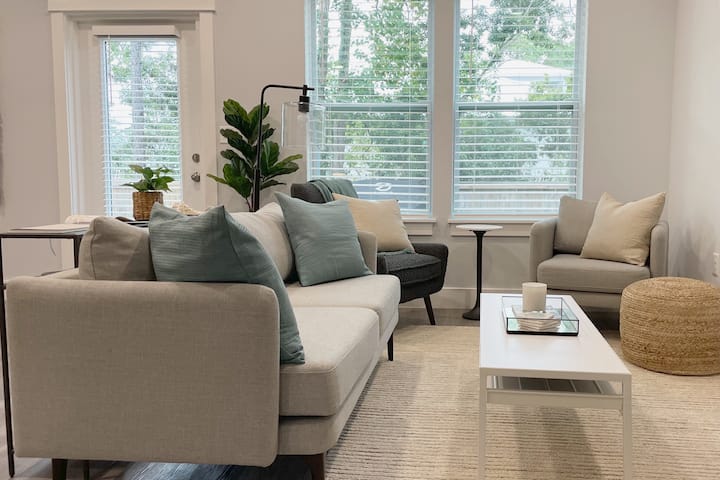 Once Upon A Tide Luxury Townhouse -3 Min To Beach - Panama City Beach, FL