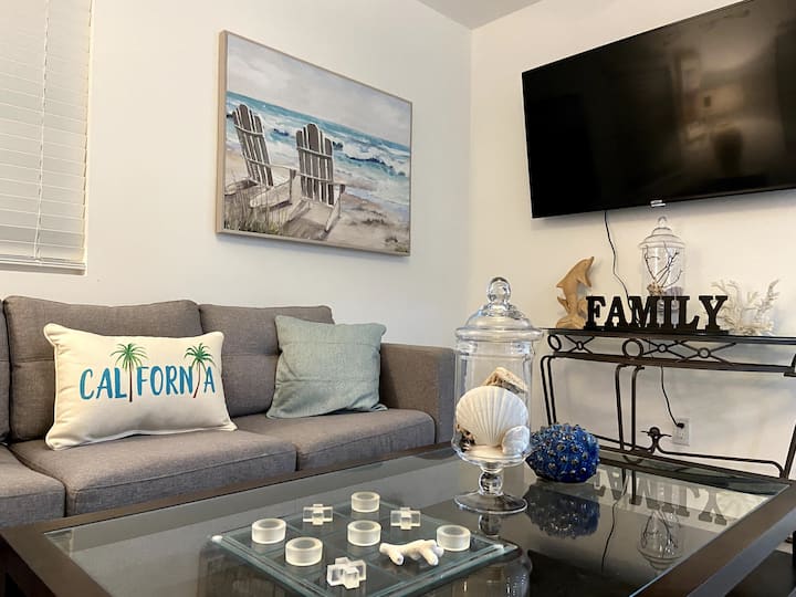 Lax-dtla-centrally Located :
Cozy 3 Bedroom Home - Torrance, CA