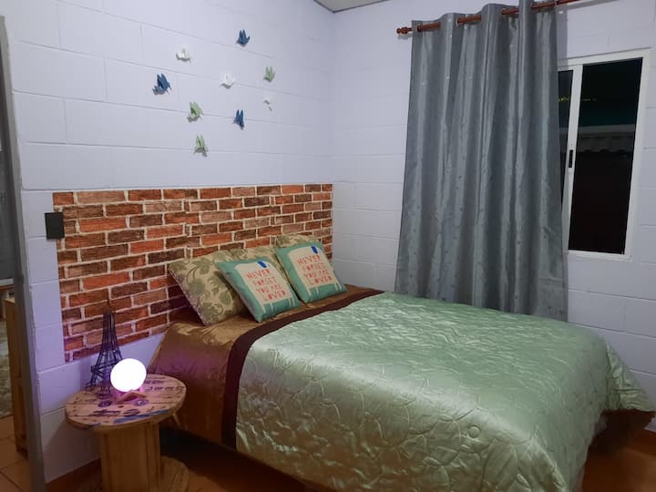 Renovada Y Acogedora. A Un Paso De La Diversión. - Santa Ana