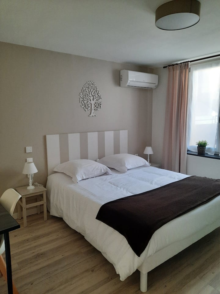 La Maison De Suzanne Chambre D'hôtes1 Centre Ville - Baume-les-Messieurs