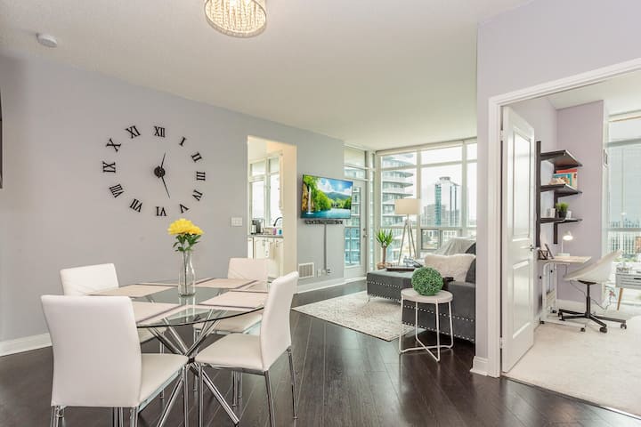 Contemporary 2br Condo In Heart Of Mississauga Sq1 - Mississauga