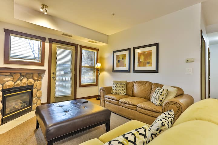 1 Queen Bed Unit At Silver Rock - Fernie