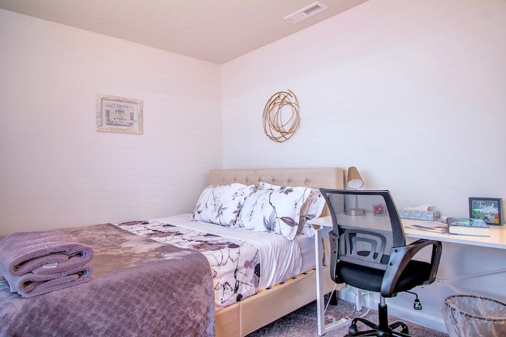 Ac | Cozy 5bd/2ba Near Downtown, W/ Parking - San Jose, CA