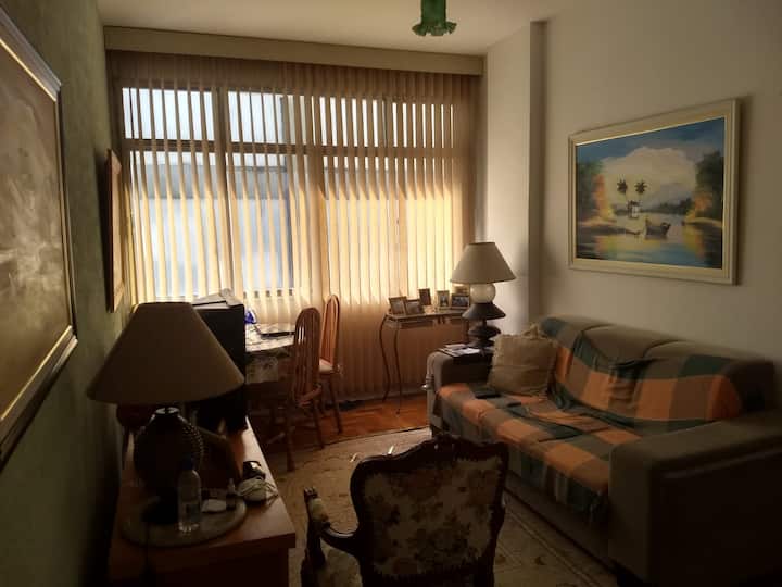Apartamento Com Garagem Centro Petrópolis - Petrópolis
