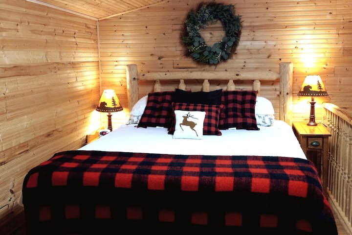 Tiny Home *25 Ac*nature Preserve*trails *Barn*farm - Pine Island, MN