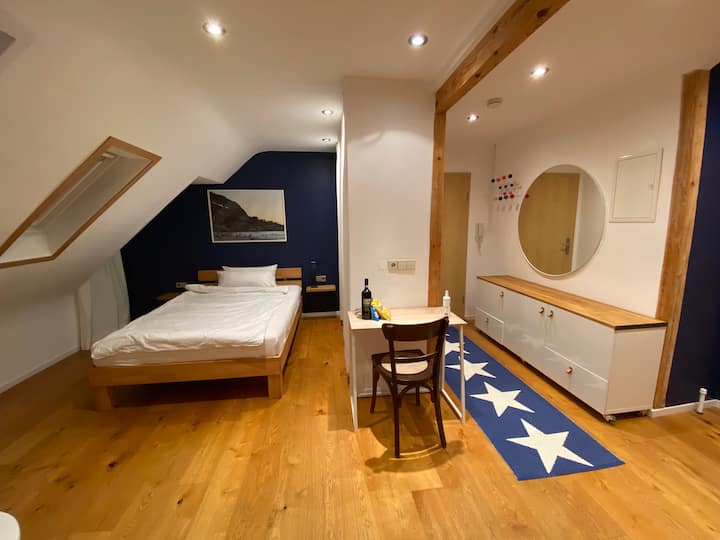 Gemütliches Studio In Halbhöhenlage - Stuttgart