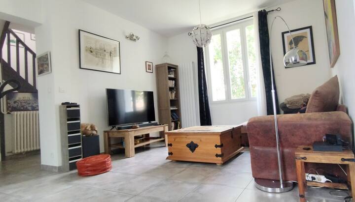 Charmante Maison Sur Terrain Clos à Privas. - Privas