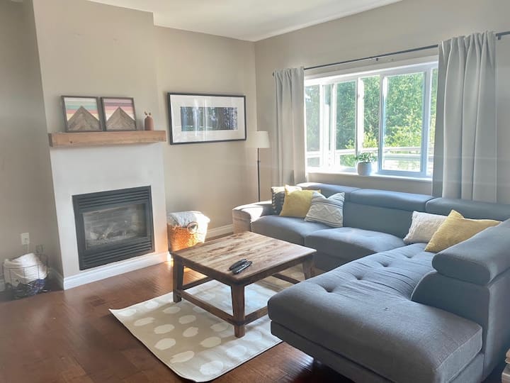 Treetop Mountain Suite - Squamish