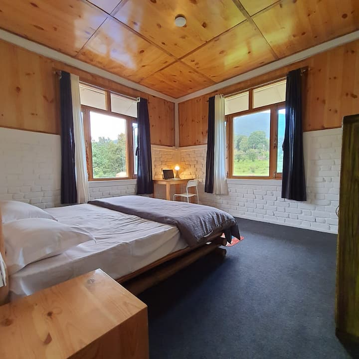 Bir Holiday Rentals & Homes - Himachal Pradesh, India | Airbnb