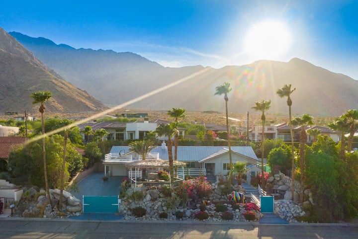 The Hideaway. A Peaceful Palm Springs Gem - Palm Springs, CA