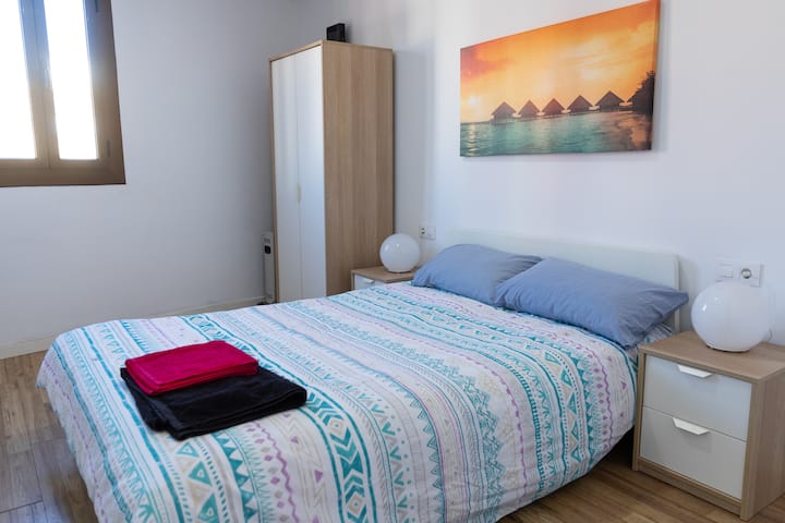 Quiet 2-bed Apartment 15mins From Plaza Cataluña - La Floresta