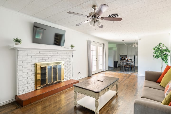 Privacy, Comfort, Quiet & Convenience - Fort Worth, TX