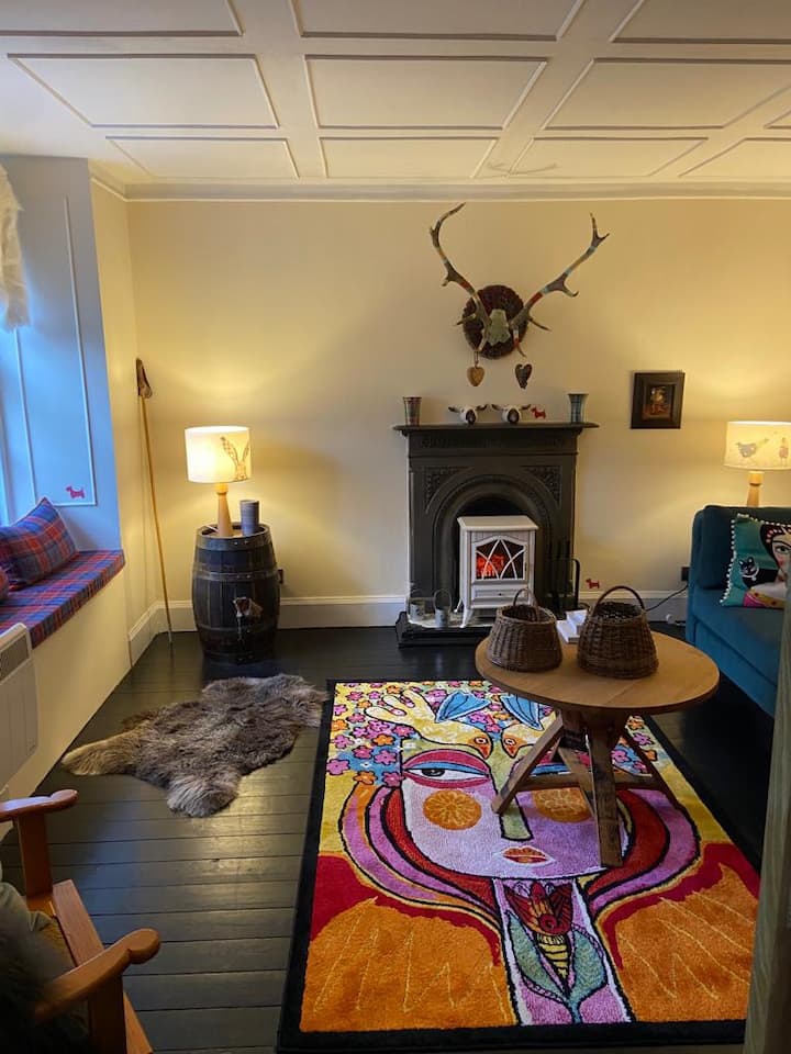 A Colourful Jewel Close To The City Centre - Édimbourg