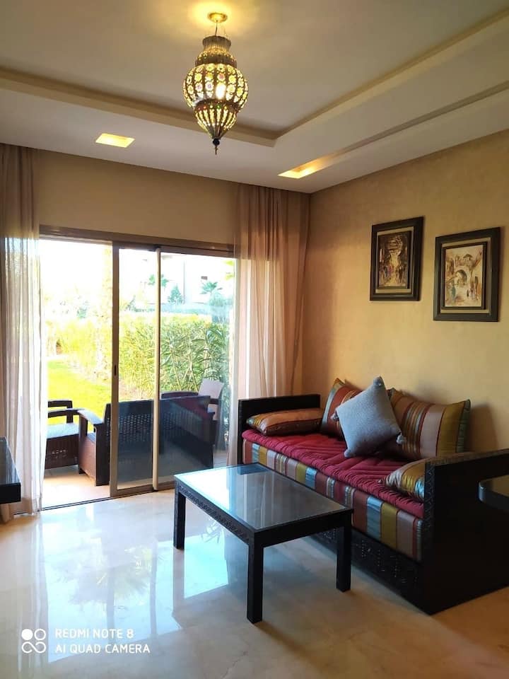 Bel Appart Avec Jardin Privatif Et Piscine - Marrakesh