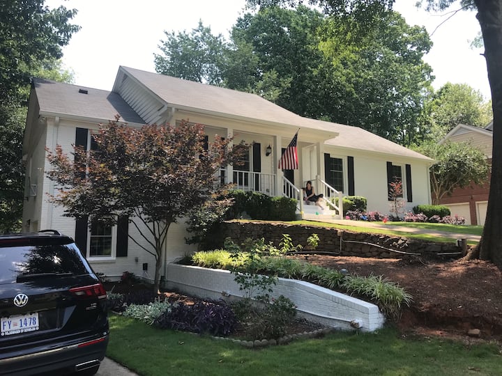 Spacious Basement Apartment With Own Entrance - Charlotte, NC