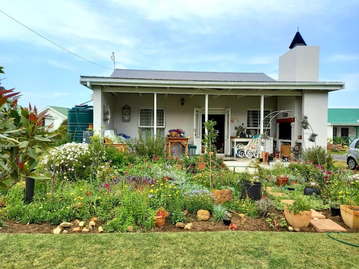 Flower Cottage In Sandbaai - Hermanus