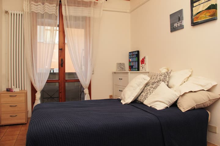 Lovely Flat: City, Fair, Station. Private Car Park - Bologna