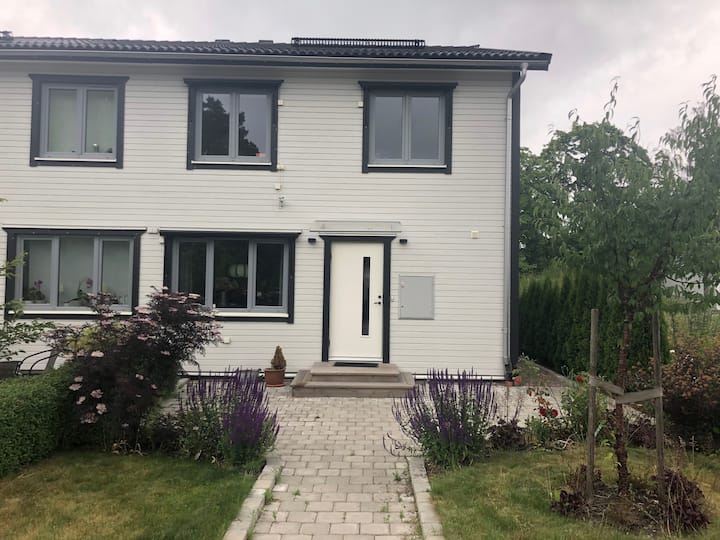 Modernt Radhus, Kolmården 40 Min Sthlm 1h. - Nyköping