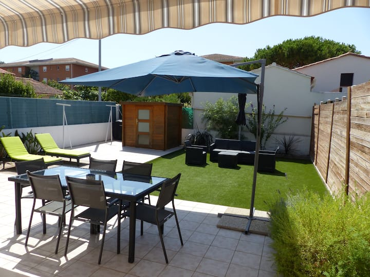 Villa Plages Et Sanary à Pied, Parking. - Six-Fours-les-Plages