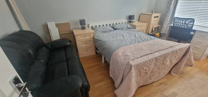 Double Bedroom, With En-suite. - Isle of Man