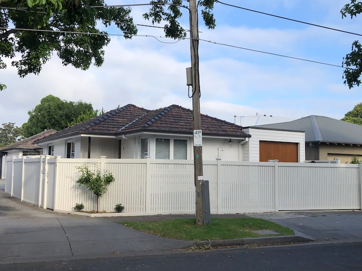 2 Bedroom House By The Beach - Mordialloc