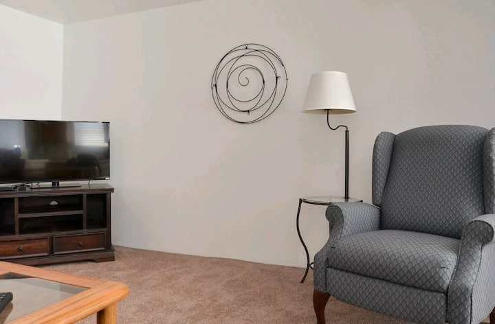 Cozy 1br/1ba Apartment - Seattle, WA