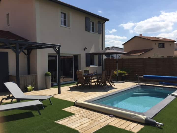 Maison Chatelaillonnaise Avec Piscine Et Jacuzzi - Châtelaillon-Plage