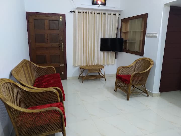 Independent House With 3 Bed Rooms For Daily Rent - Thodupuzha