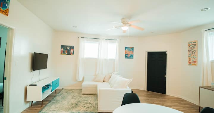 ✨Close To Fq + Fairgrounds, Sleeps 4 With W/d☀️ - New Orleans, LA