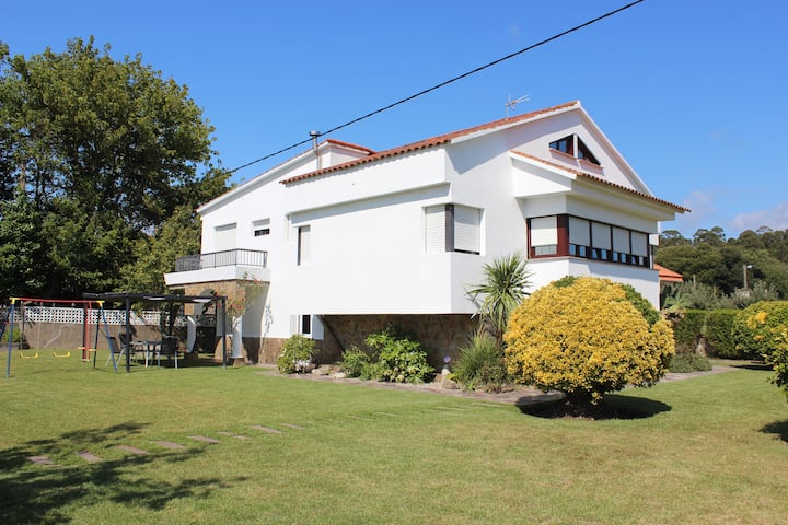 Casa Dagala: Chalet Con Piscina En Nigrán - Galicia