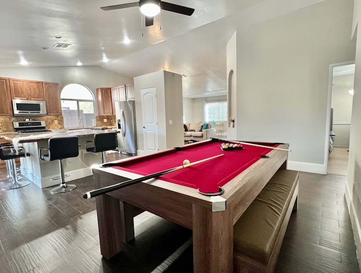Indio Getaway - Lively Coachella Valley Home - Indio, CA