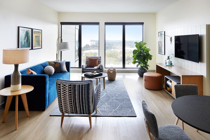 Sentral 30+designer-furnished Studio West Midtown - Atlanta, GA